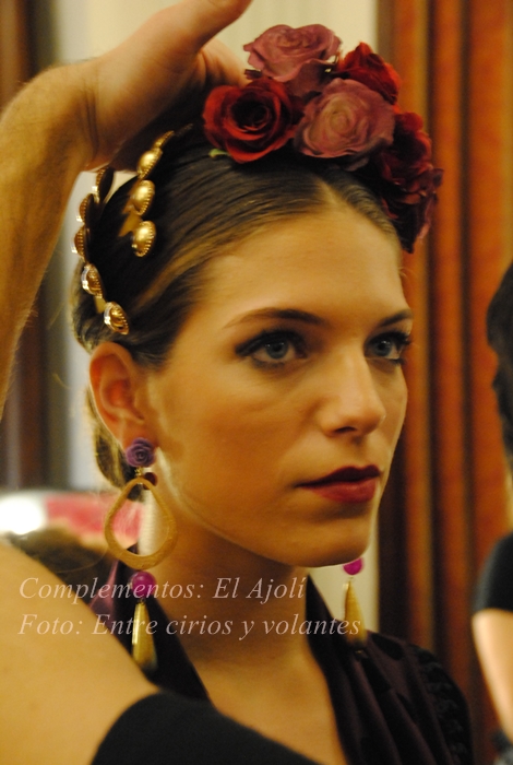 flores de flamenca Archives - Entre cirios y volantes
